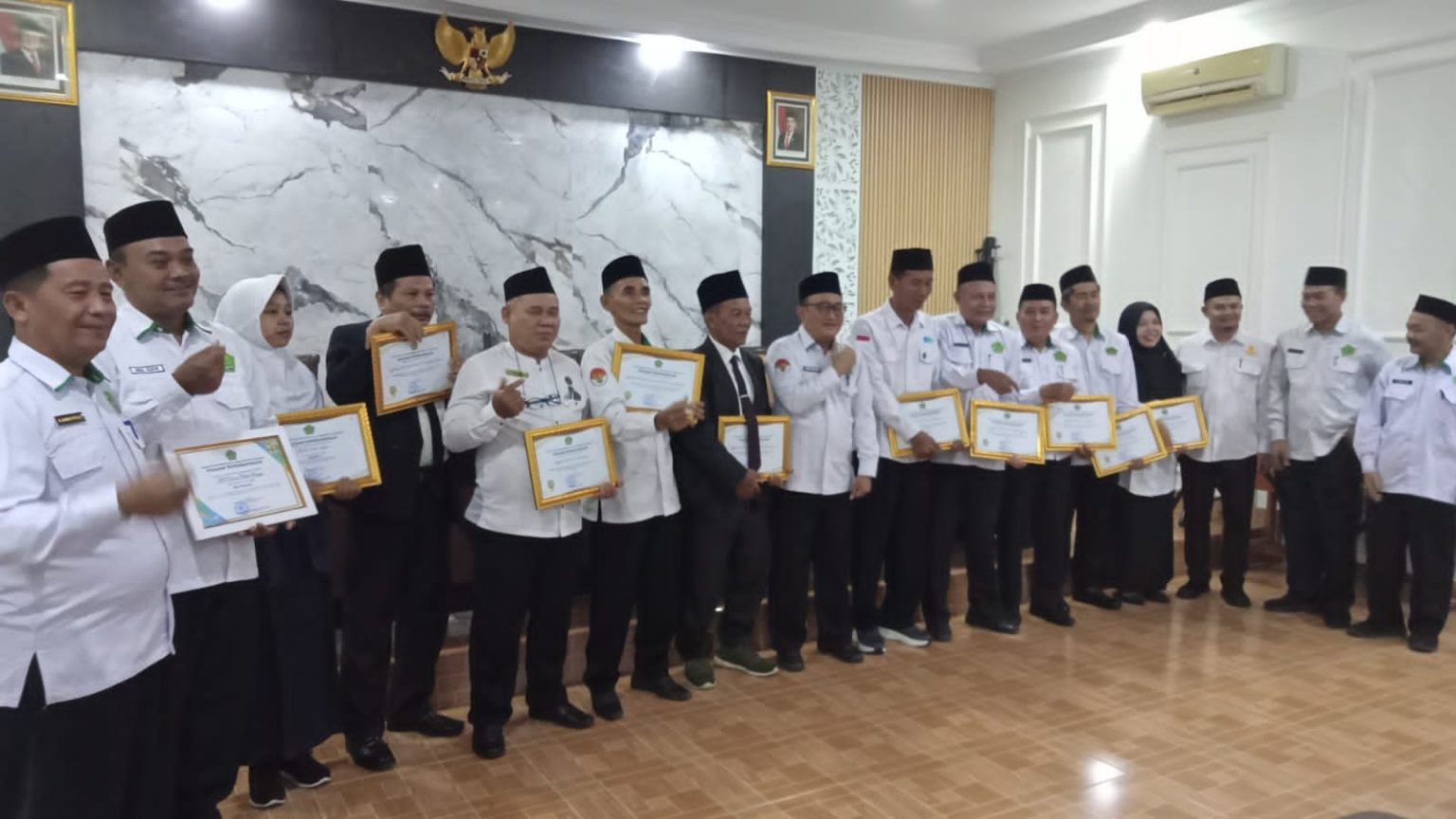 Ma’had Al Zaytun dan Etika Bekerja dalam Pendidikan: Prestasi sebagai ...